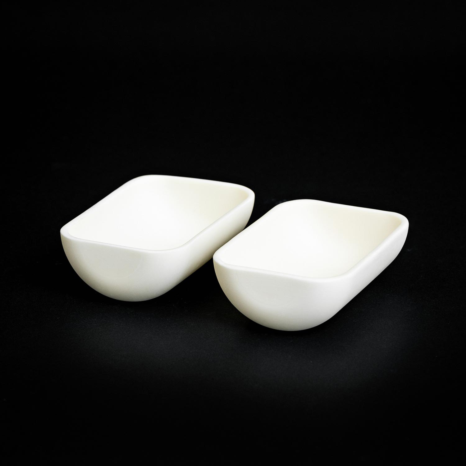 SRX98 Round Bottom Alumina Boat Crucible 110ml - Almath Crucibles Ltd.