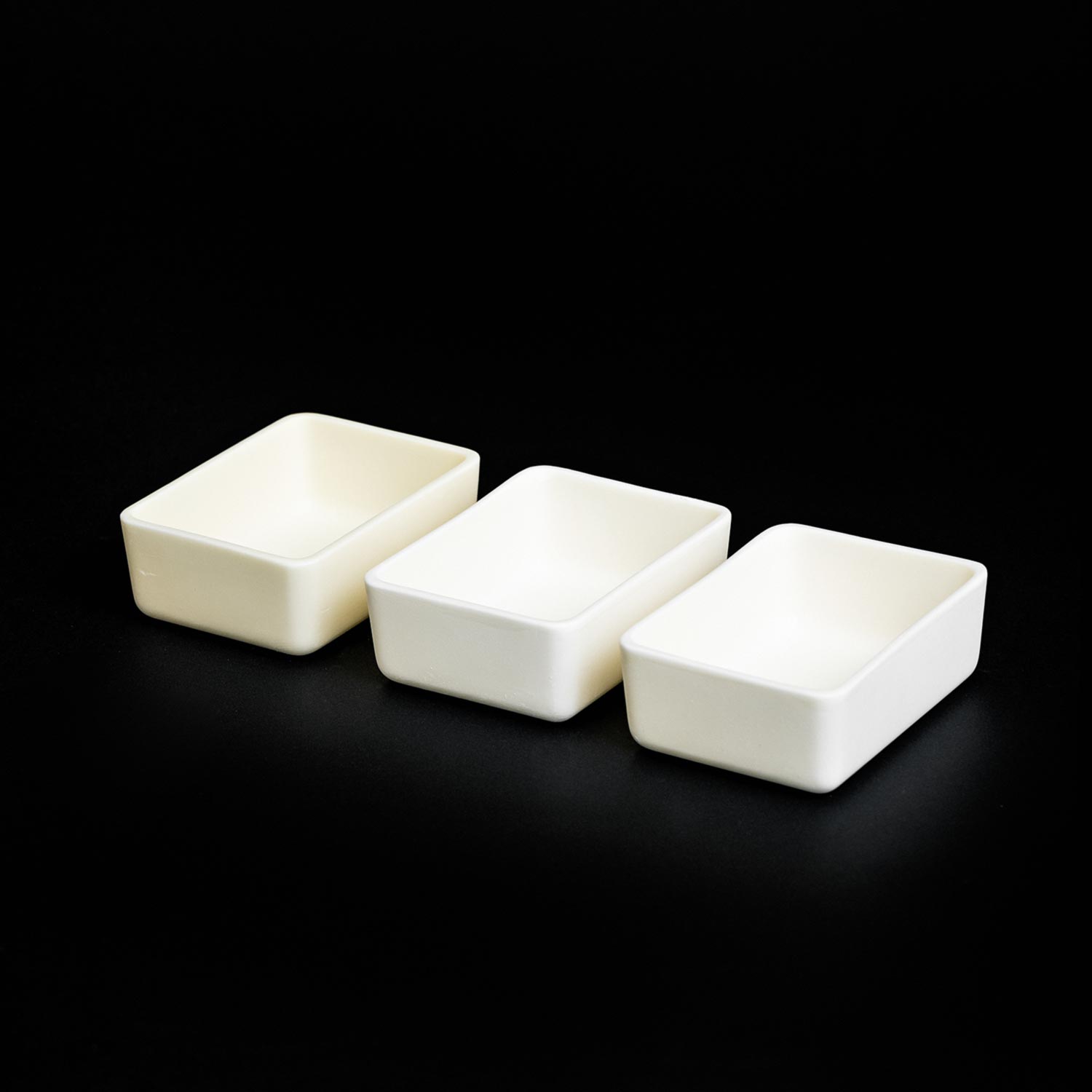 SS86 Rectangular Alumina Crucible 111.4ml - Almath Crucibles Ltd.